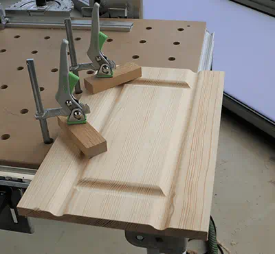 The Decorative Routing of Grooves & Profiling Furniture Fronts
